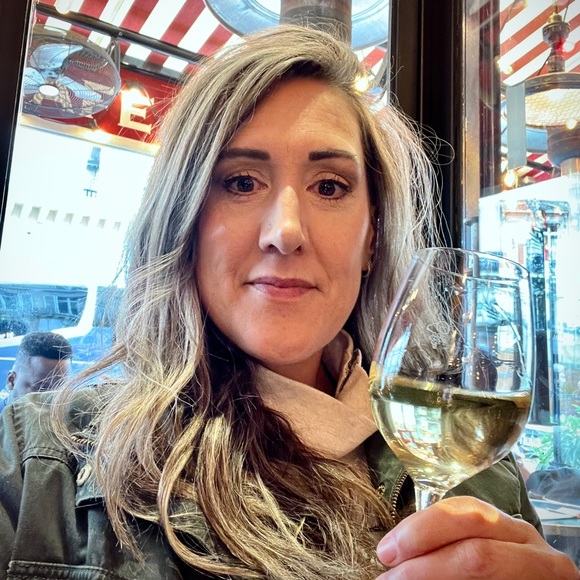 Jenny's Closet (@jmcclintock22) | Poshmark